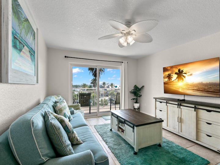 Madeira Norte 304 | Beach Access! - Madeira Beach, FL