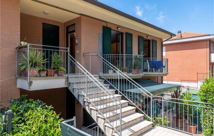 Nice Home In Potenza Picena - Recanati