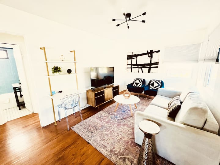 Stylish 1br Retreat: Parking Ac Close 2 Everything - Tierrasanta - San Diego