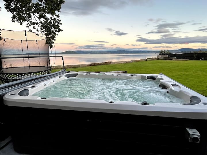 Exhale Rotorua: Cozy Lakeside Oasis - Rotorua