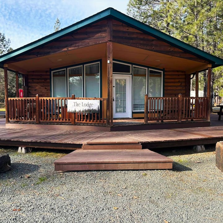 The Lodge - Cave Junction, OR