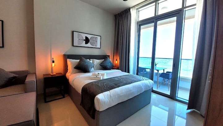 Bloomfields Stu With Canal View Julphar Al Reem - Abou Dabi