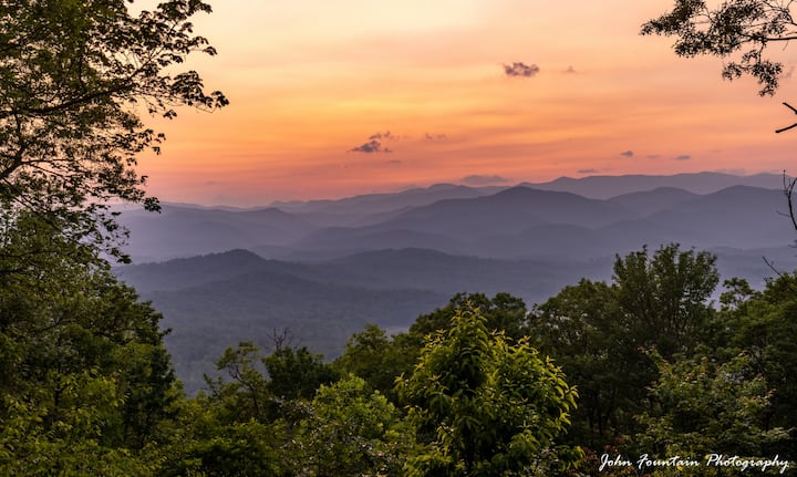 Epic Blue Ridge View! Cozy/comfy, Close To Town! - Brevard, NC
