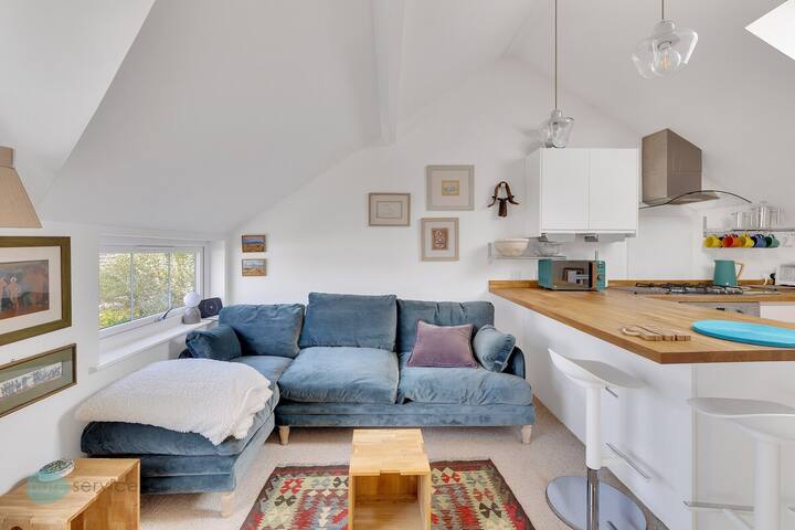 Bantham Mews By Pureserviced 1 Bedroom Luxury Mews - Plymouth