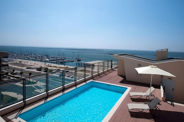 Pet-friendly Hotel! Full Kitchen, Outdoor Pool! - Olhão