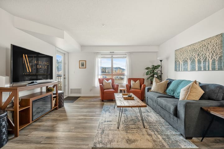 Lakeside Lair | Pool | Hot Tub | A/c - Invermere