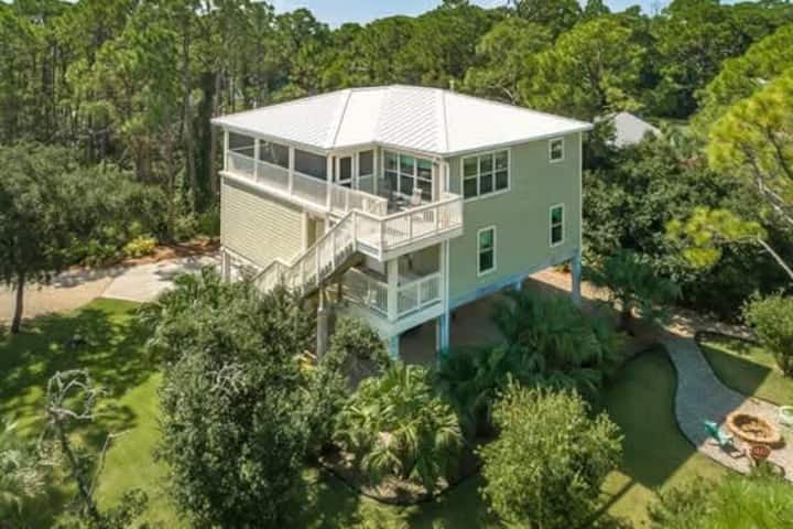 Pet Friendly Sleeps18 Elevatorbayside St. George - St. George Island, FL