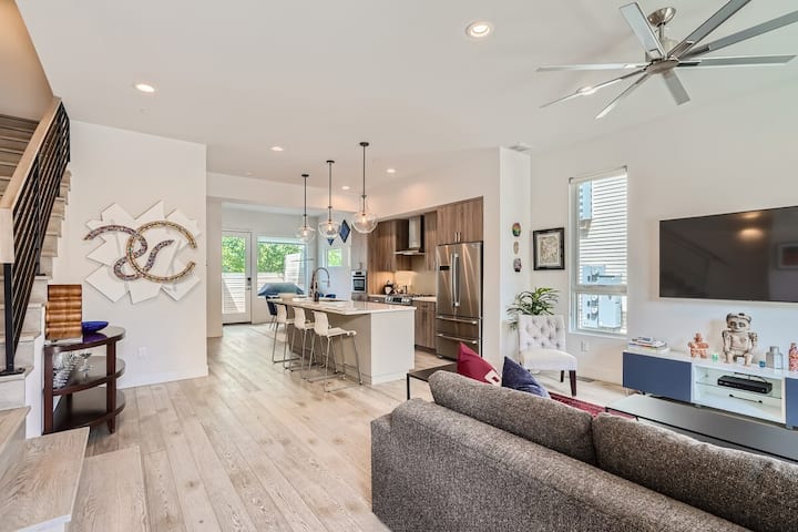 Modern 3 Bdr S'park Boulder Townhome - Boulder, CO
