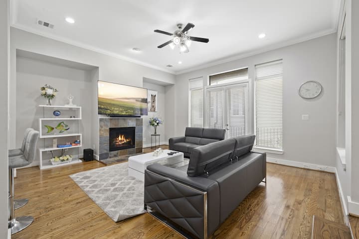 Upscale Houston Home | Walk To Dining & Shops - Bellaire, TX