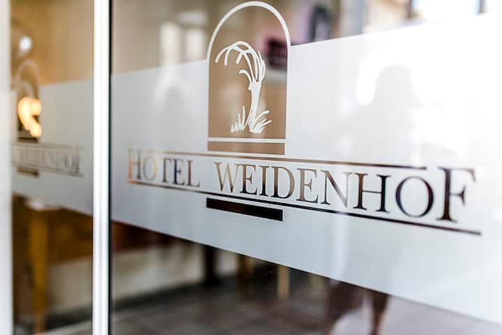Kleines Doppelzimmer (Hotel Weidenhof) - Ratisbona