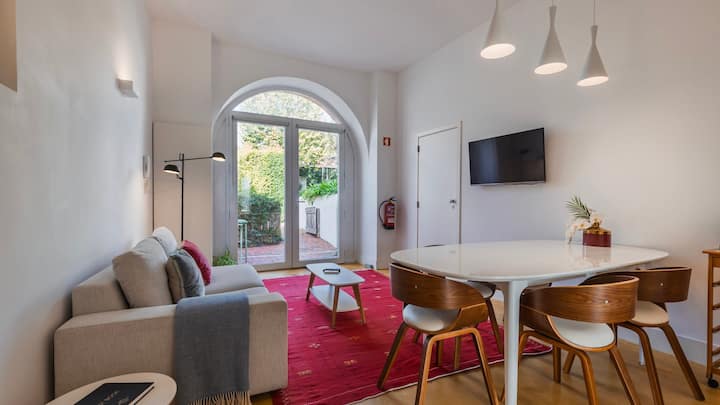 1bdr Apartment W/ Garden View By Lovelystay - Lisboa