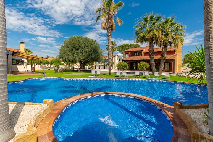 Summer Dream By Fidalsa - Dolores, Spain