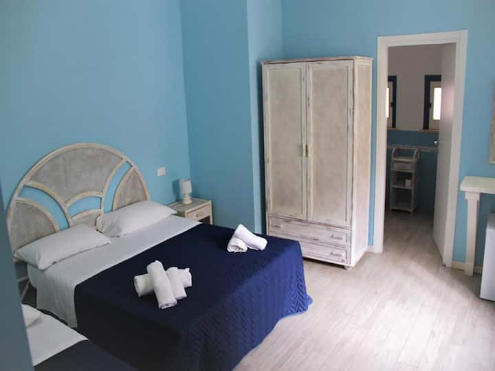 Chambre Double, Air Conditionné, Salle De Bain, Da - Tropea