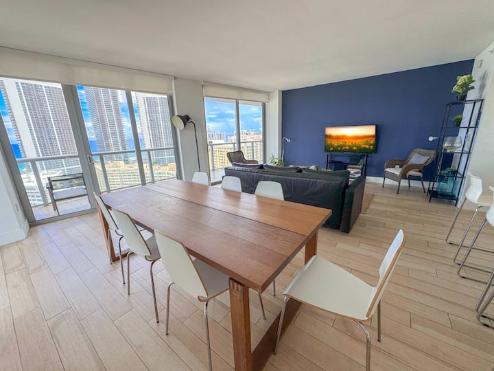 Exclusive 3 Bedrooms Apartment W/amazing View - Aventura, FL