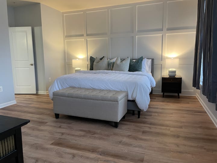 Urbanhaven - 2bd/2.5ba City/suburb Living - Gainesville, VA