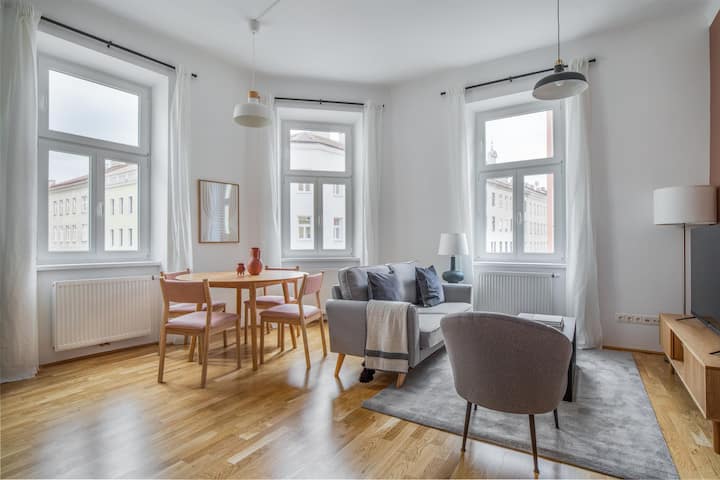 Blueground | Favoriten, Elevator, Near U1 - Wien