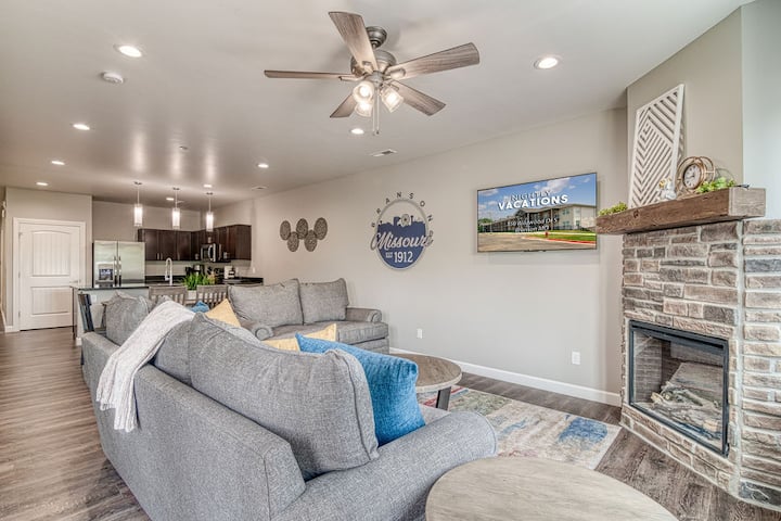 New! Modern! Near Aquarium At The Boardwalk! - Branson, MO