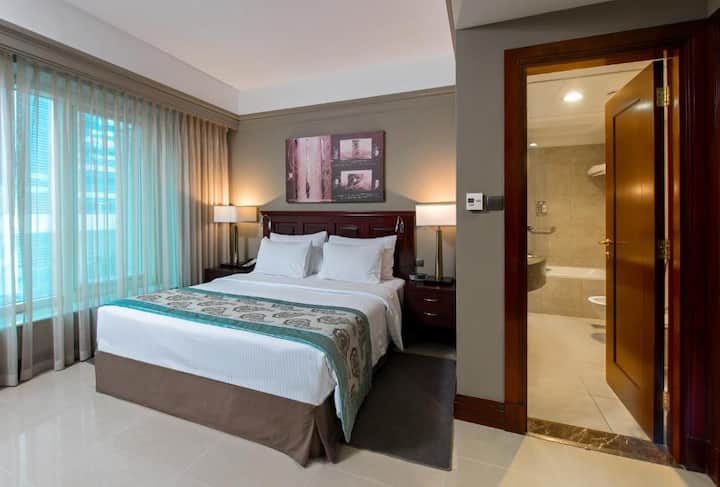 Royal 2 Bedroom Suite Near Deira City Centre Metro - Dubái