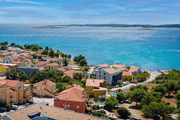 Medulin Beach Apartment With Sea View - Medulin