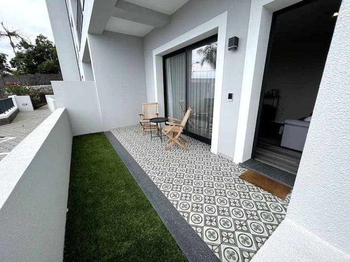 Dona I Apartments At Botanical Garden - Corner - Monte