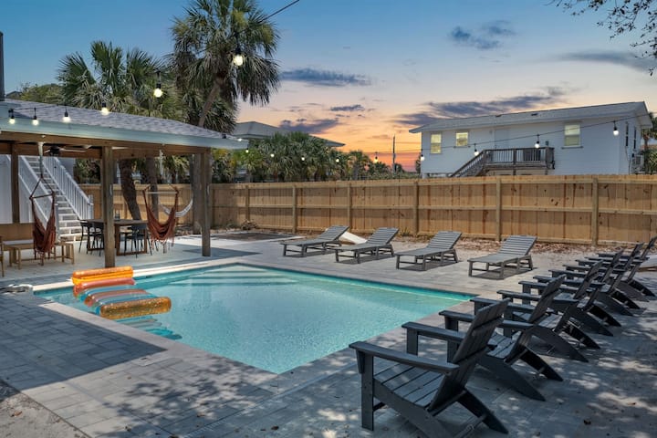 Steps To Gulf|heated Pool|games+gear|6 Person Bike - Gulf Breeze, FL
