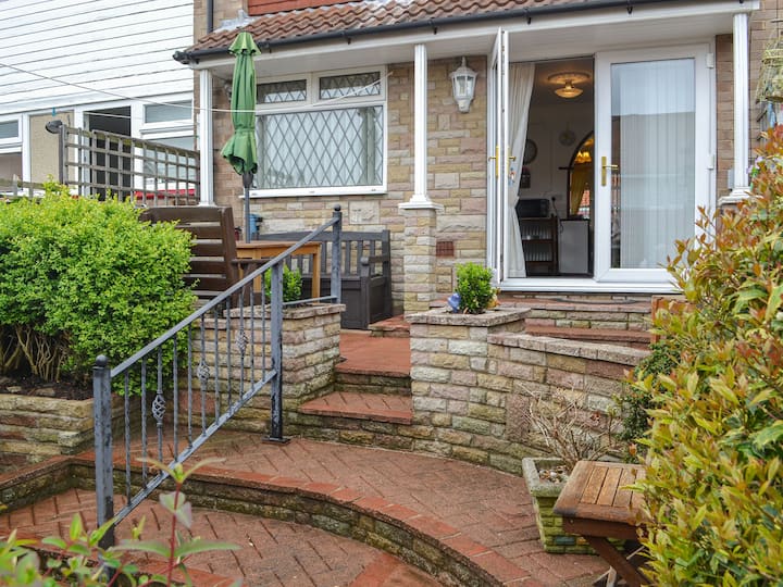 Josies Den - Flamborough