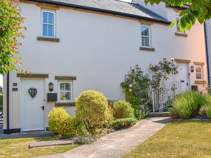 Cosy Cottage - Grange-over-Sands