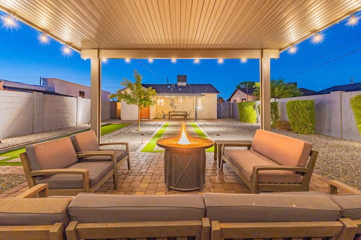 Cozy Home W/ Bocce Ball, Fire Pit  & Pet Friendly - Phoenix