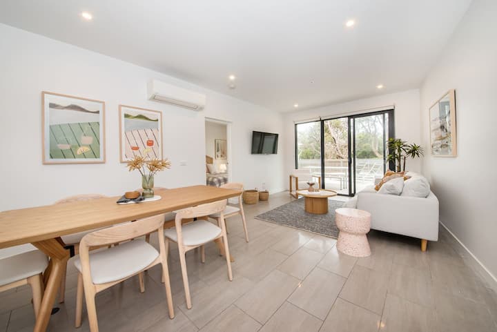 Apartment Living On The Beach - Arthurs Seat