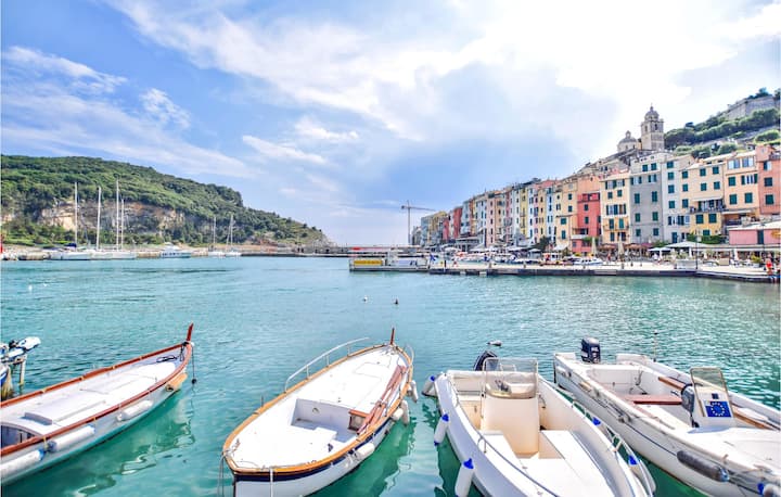 Stunning Apartment In La Spezia - La Spezia