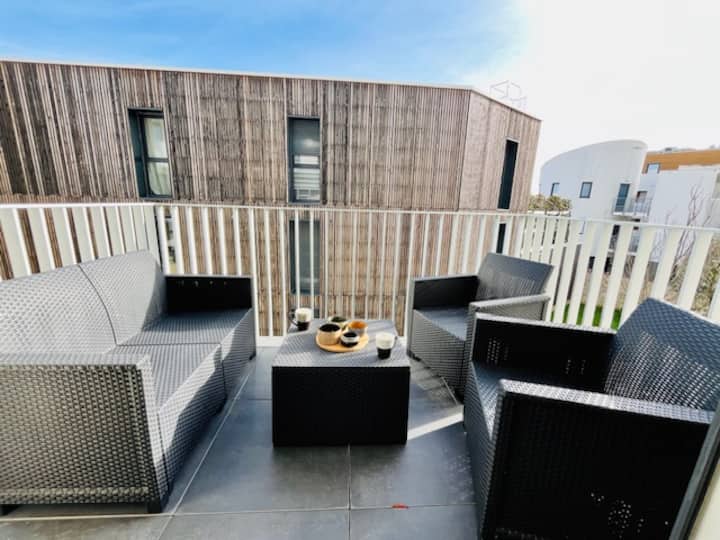 Charmant Appartement Neuf Avec Balcon - La Rochelle