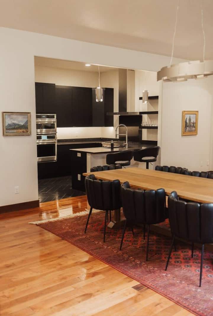 Renovated & Modern 8 Guest Stay - Midtown Billings - Billings, MT