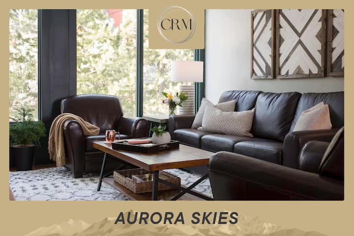 Aurora Skies |  Spa, Pool, Hot Tub - Canmore