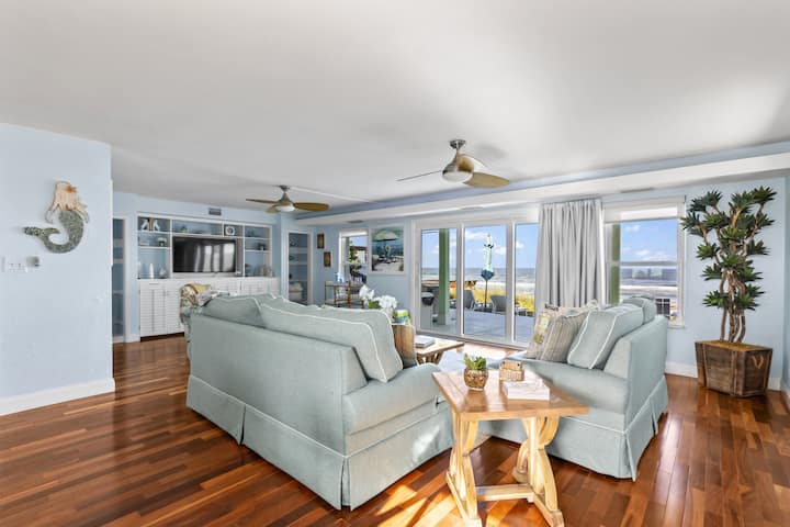 A1a Oceanfront Beach House Retreat W/hot Tub - Daytona Beach, FL