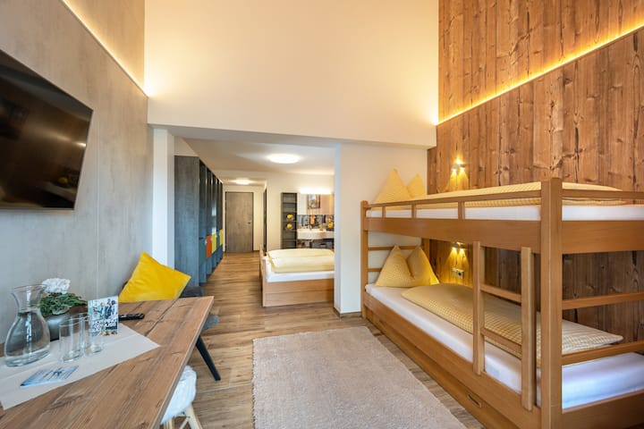 4-5 Bed Family Room Standard - Wagrain