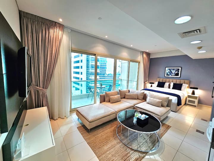Newly Refurbished Chic Studio Near Jbr Beach - Dubai Marina