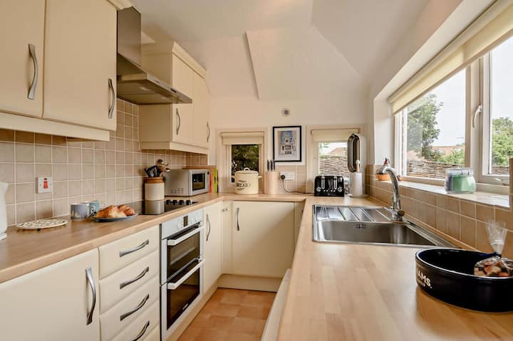 3 Bed In Southwold (Oc-l27400) - Southwold