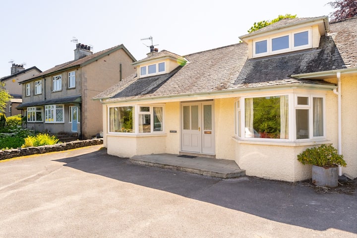 High Gowan, Staveley, Sleeps 9 - 켄달