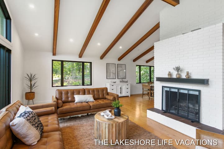 Lakeridge Getaway! - Macatawa, MI