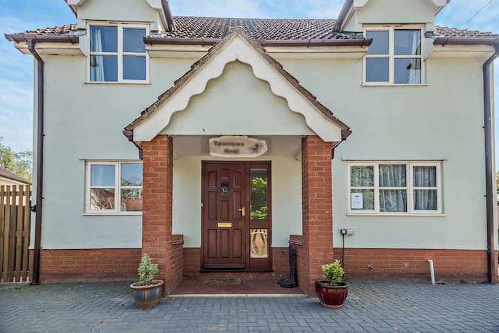 4 Bed In Woodbridge (Oc-s27356) - Woodbridge