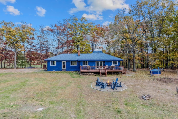 Black Bear-fire Pit-grill-view-pets-fireplace-wifi - Cacapon Resort State Park, Berkeley Springs