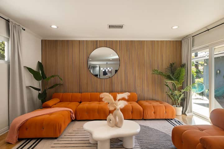 Trendy Getaway | Hot Tub | 20 Mins To Disney - ロング・ビーチ, CA