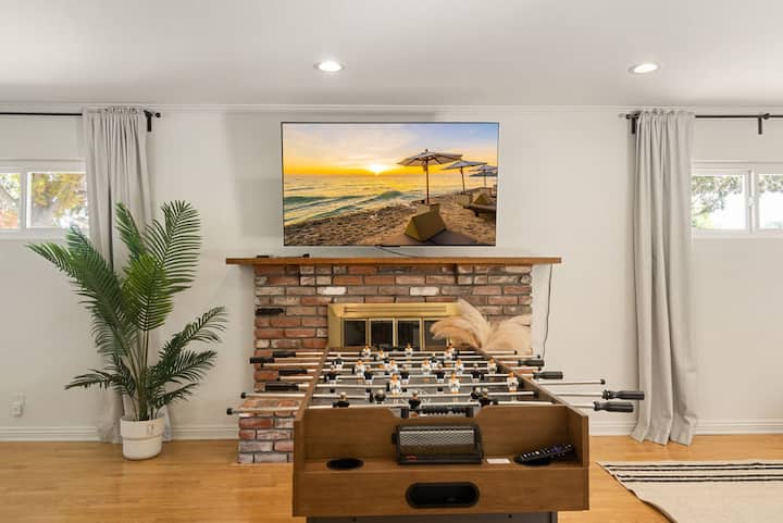 Trendy Getaway | Hot Tub | 20 Mins To Disney - Cypress, CA