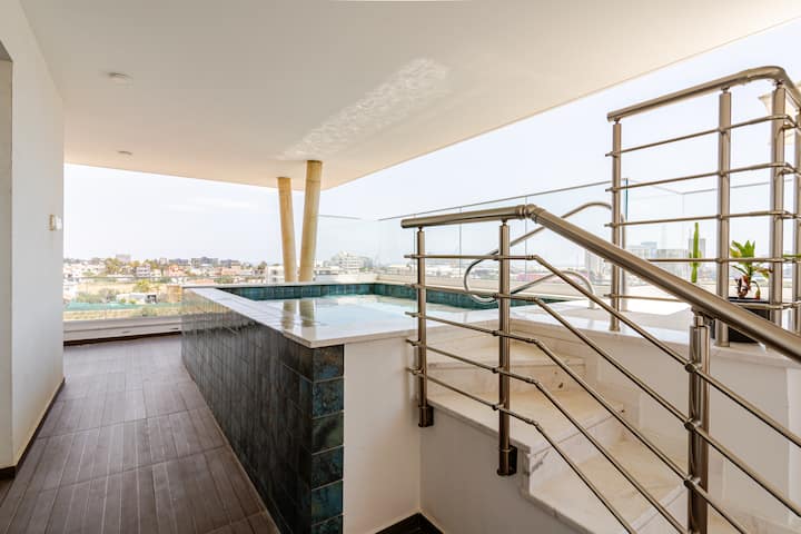 Yamas Sunny Pool Penthouse Families & Couples Only - Limassol