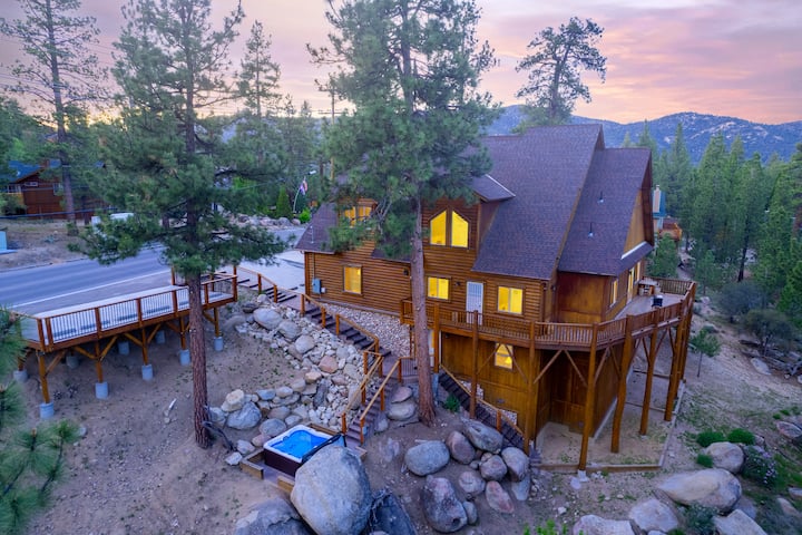 Five Bears Den. Luxe Log Cabin. Spa. Arcade. Ev - Big Bear, CA