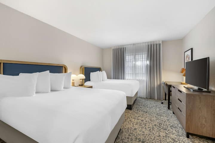 Enjoy A Hassle-free Stay! Free Breakfast - Reston, VA