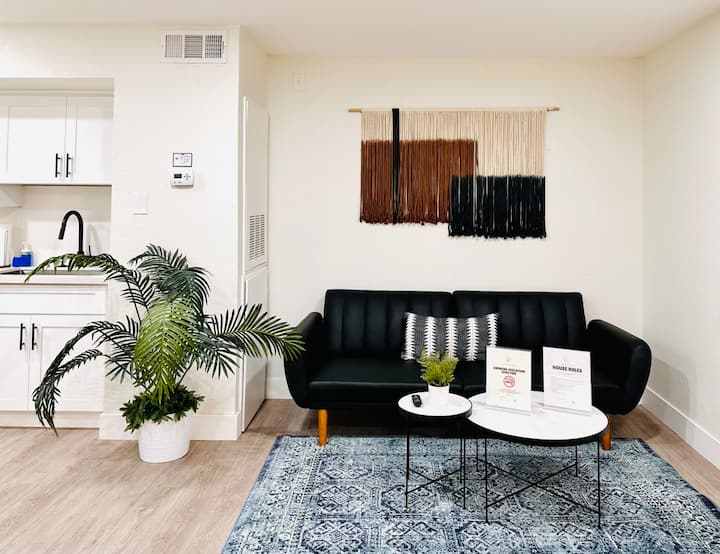 Lux 1br/1ba Condo With Master Suite Near Lv Strip - Las Vegas, NV