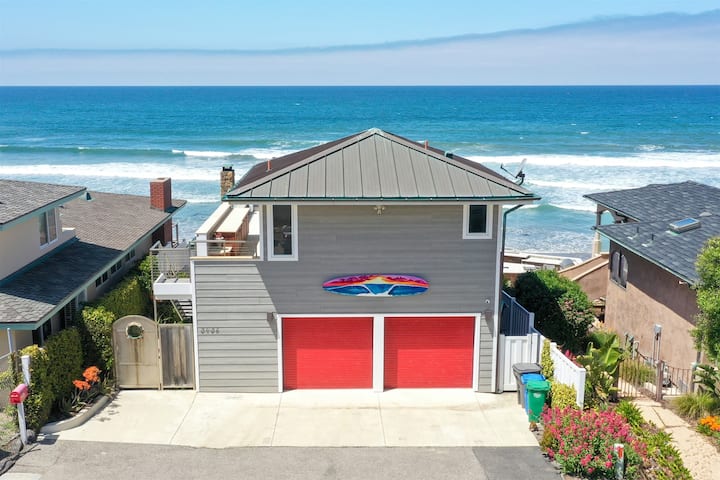 The Surf Shack -  Amazing Custom Beachfront Home - Morro Bay, CA