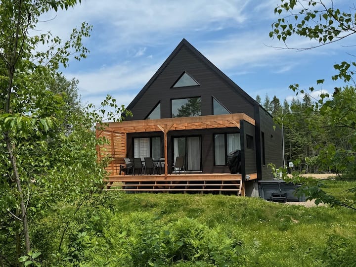 Dahlia #1 | Spa Privé & Animaux - Quebec