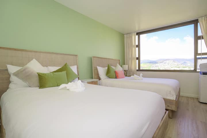 Getaway At The Waikiki Banyan /W Parking - Honolulu, HI